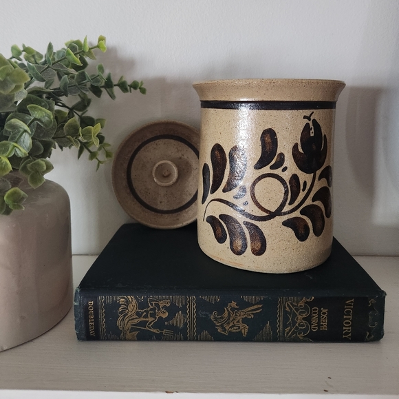 New Geneva Stoneware | Accents | Vintage 984 New Geneva Stoneware ...